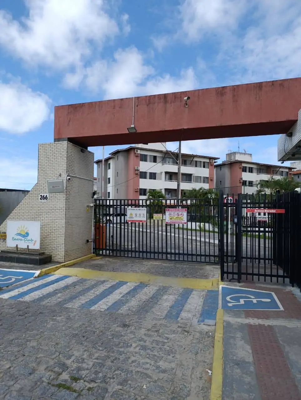 Apartamento à venda no BARRA CLUB RESIDENCE 1, LUAR DA BARRA, Barra dos ...