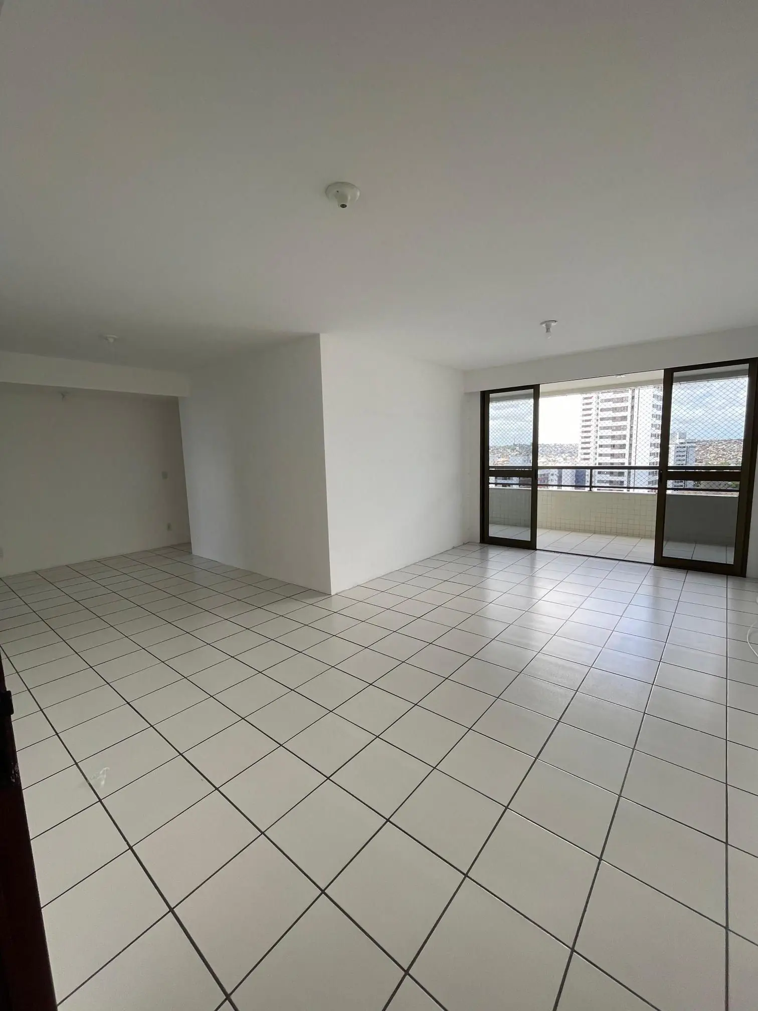 Apartamento à venda no EDF. TRESOR - ESTRADA DAS UBAIAS - CASA FORTE ...